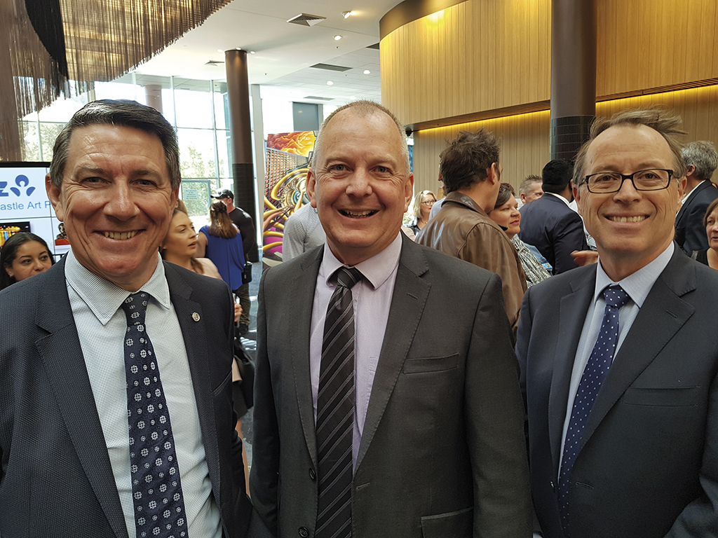 Dine with Dylan: Lifeline fundraiser : Hunter and Coastal Lifestyle