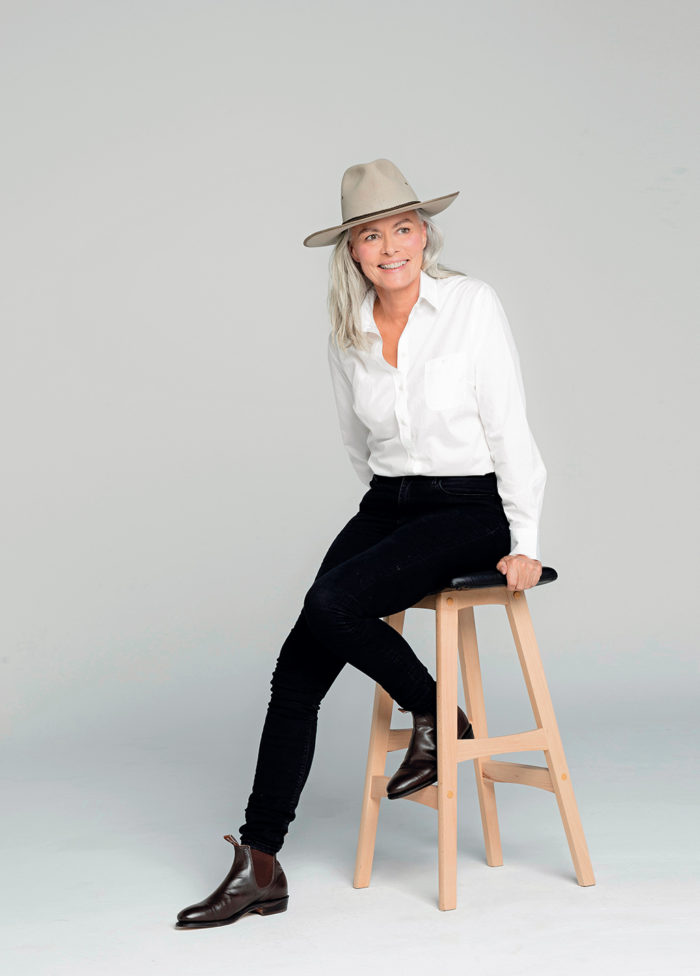 Patrice Newell: “Who’s Minding the Farm” : Hunter and Coastal Lifestyle