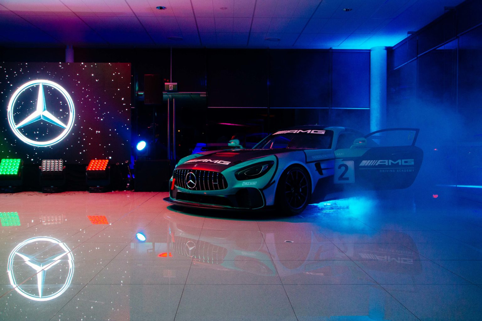 Mercedes Benz “Night With The Stars” : Hunter and Coastal Lifestyle